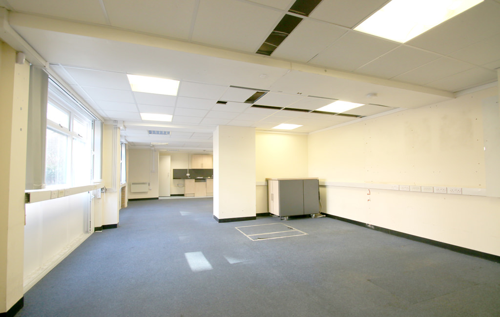 Office To Let in Clerkenwell, EC1R 0DU (00007667q)