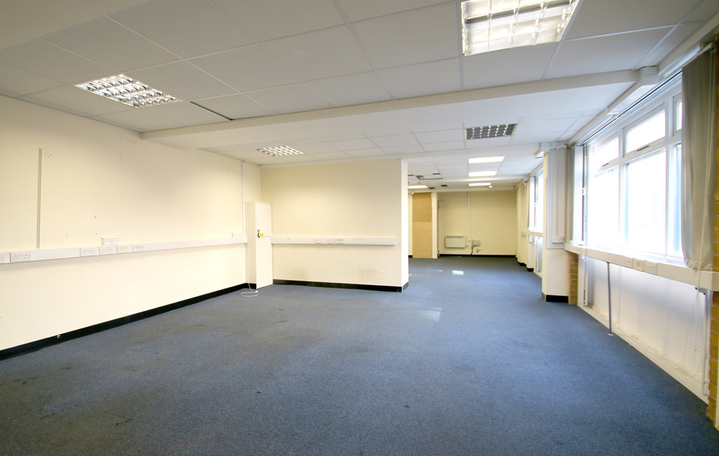 Office To Let in Clerkenwell, EC1R 0DU (00007667q)