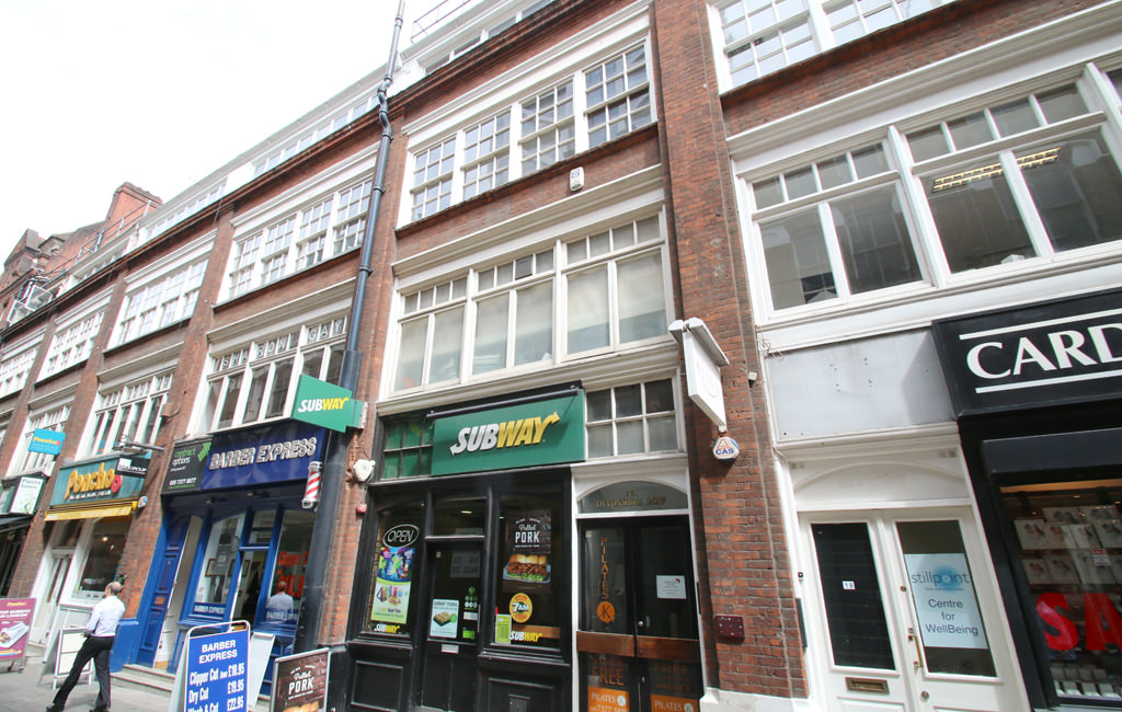 Shop To Let in City, EC2M 4RH (00004290)