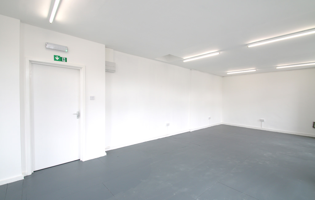 Studio/Workshop in Hackney, E9 5EN (00010272)
