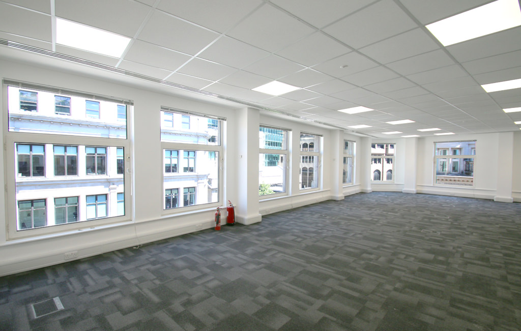 Office To Let in City, EC3M 1EU (00009785)