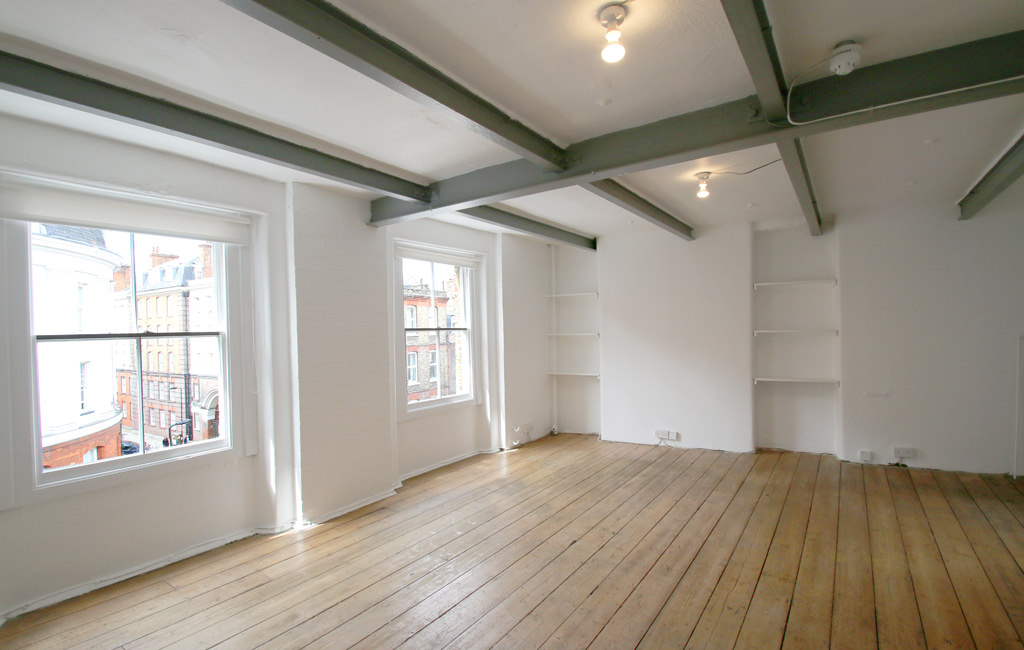 Office To Let in Clerkenwell, EC1N 7TR (00008503)